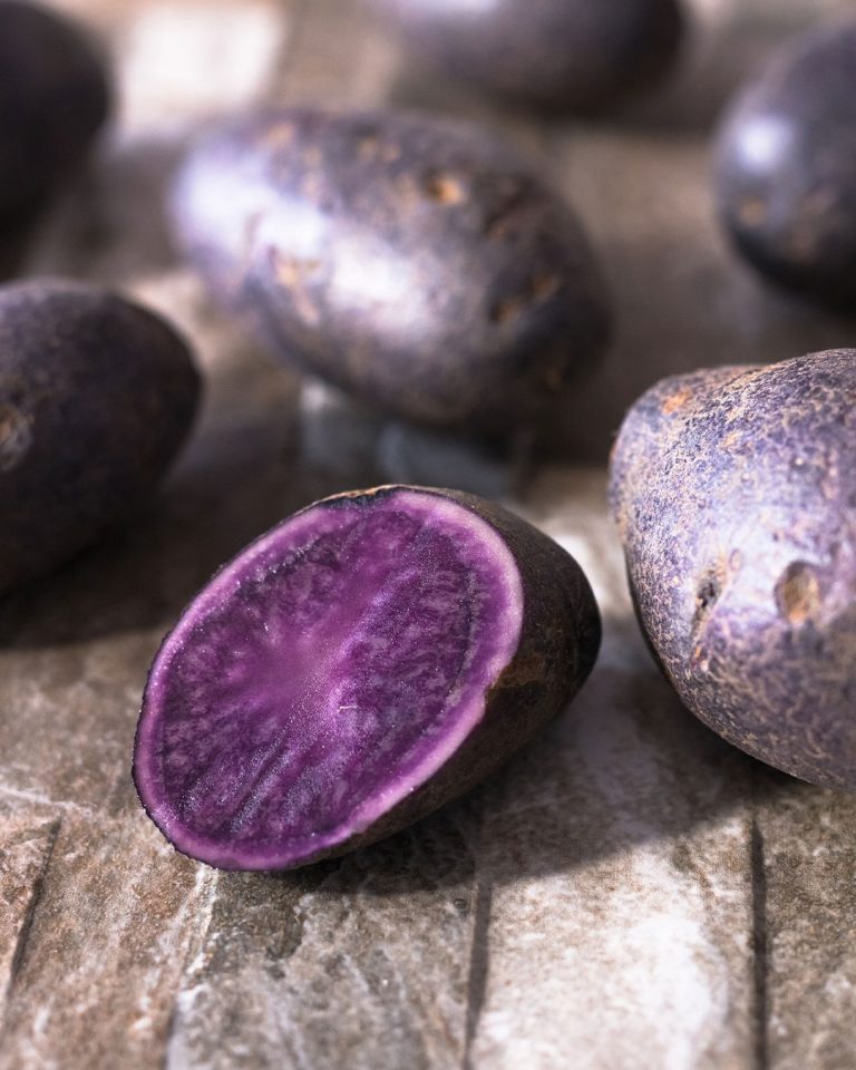 9 SuperFoods to Boost Your Mood – MacroPlate Blog